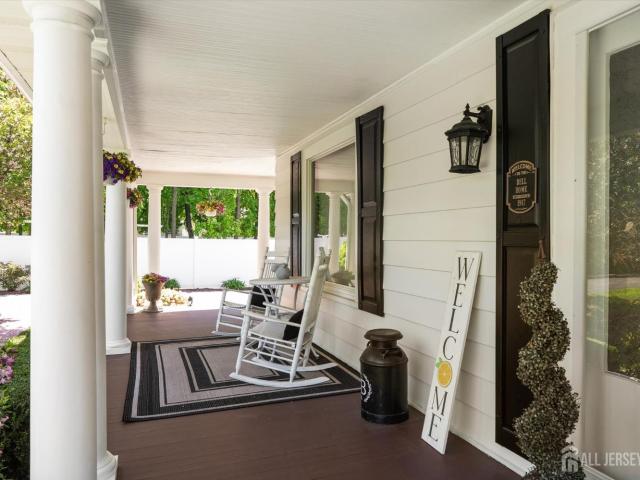 439 georges Road