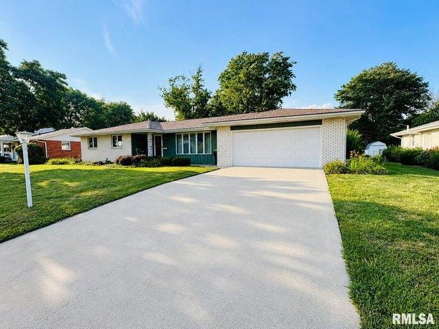 439 E Greenwood St, Morton, IL 61550