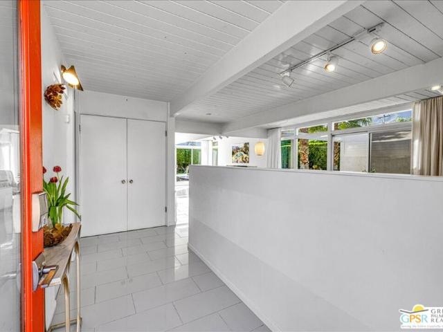 439 E Racquet Club Road