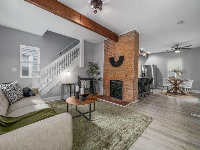 439 Oakwood Avenue