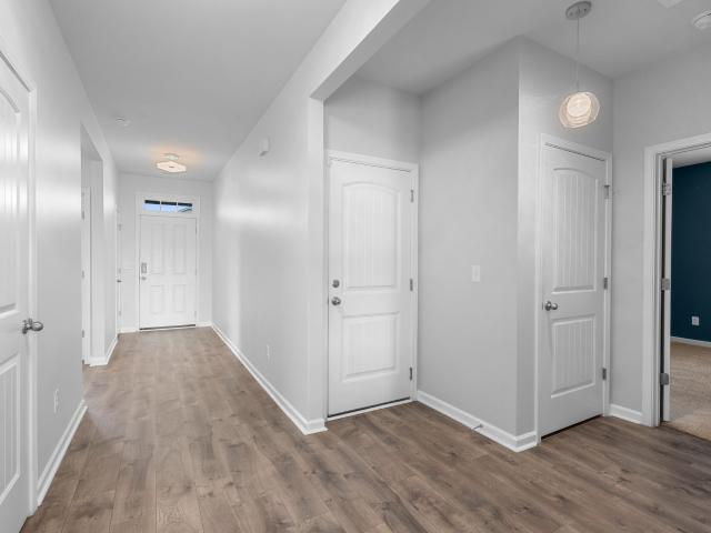 439 Lauren Ln
