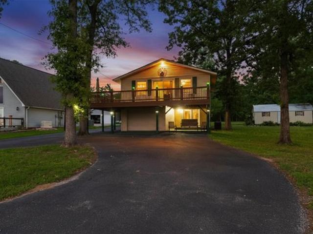 439 Lakeview Hbr, Onalaska, TX 77360