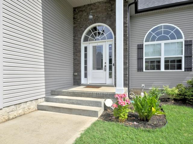 439 Leslie Wood Dr, Clarksville, TN 37040 | MLS #3165 | Compass