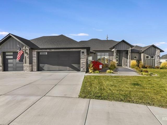 439 Meadowview Ln N, Twin Falls, ID 83301
