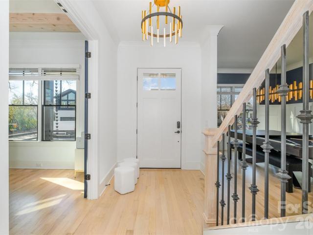 439 Melbourne Court