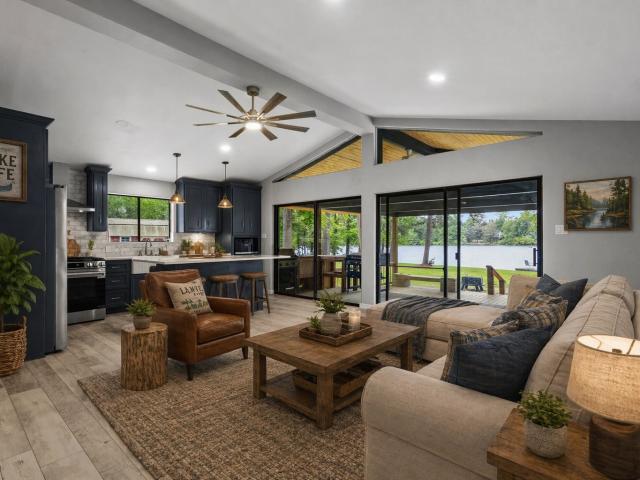 439 N Sherwood Forest Drive