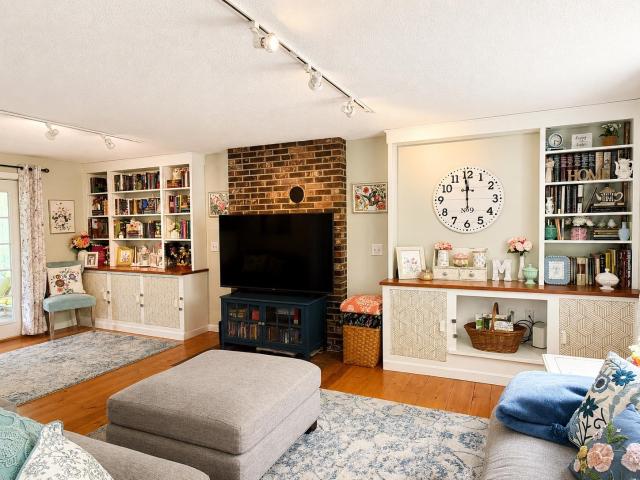 439 North River Road # 5