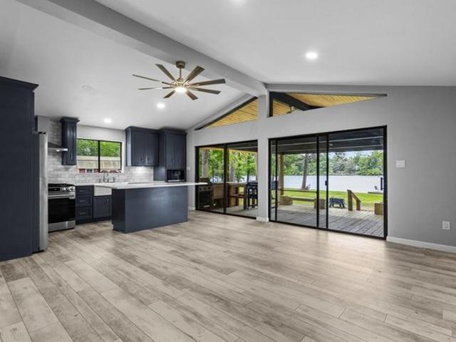 439 Sherwood Forest Dr, Woodville, TX 75979