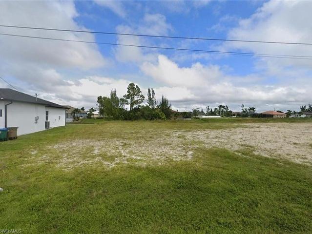 439 SW 22nd Ter Lot 62, Cape Coral, FL 33991