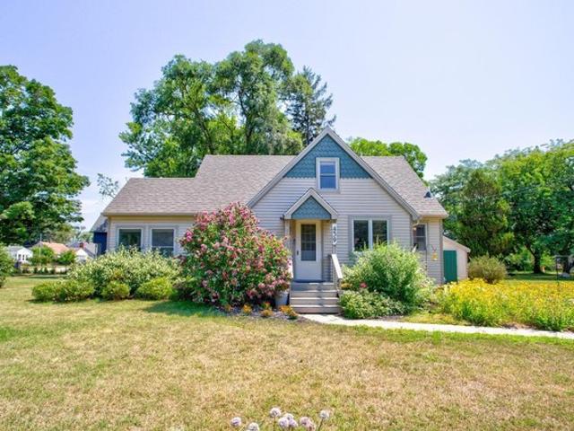 439 Plasman Ave, Holland, MI 49423