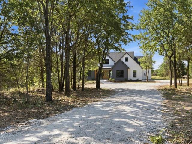 439 Pleasant Grove Rd, Waco, TX 76705