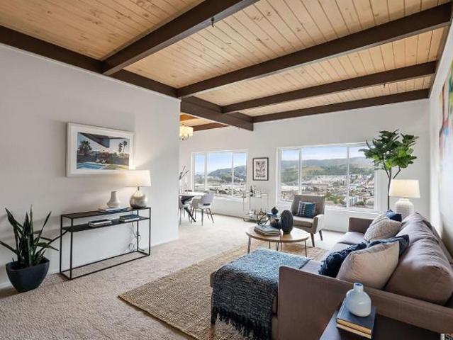 439 Raymond Ave, San Francisco, CA 94134