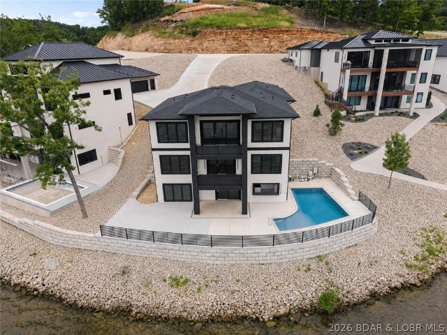 439 Redbud Lane