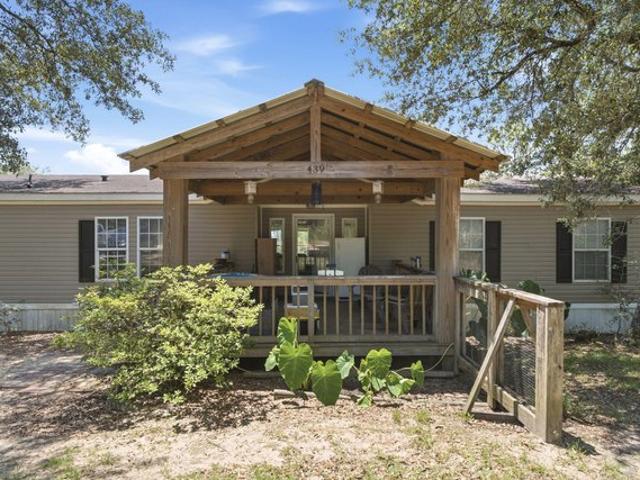 439 Woodpecker Ln, Holt, FL 32564