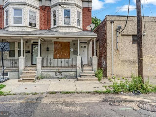 439 Winslow St, Camden, NJ 08104