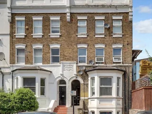 47 71 Iverson Road, London, NW6 2DX, United Kingdom | 3 bed apartment for rent #168317780 | Rentberry