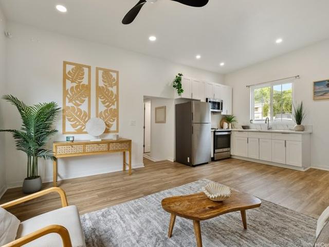 47 726 Kamehameha Hwy Apt D, Kaneohe, HI 96744
