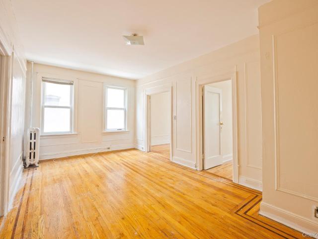 47 15 47th Street