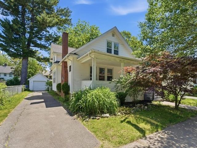 47 Thorndyke St, Springfield, MA 01118