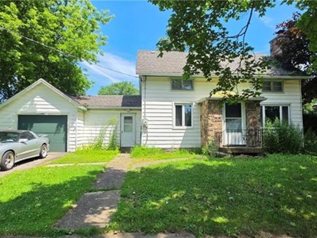 47 Utica St, Lockport, NY 14094