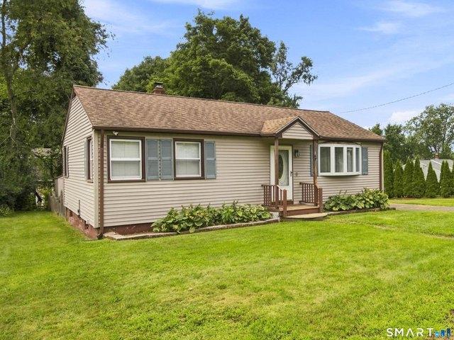 47 Victoria Dr, Meriden, CT 06450
