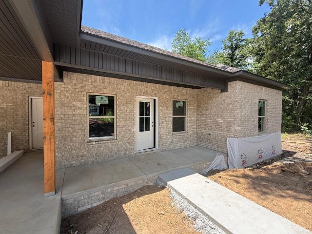 47 W Hills Road