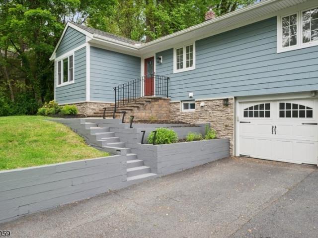 47 W Lake Blvd