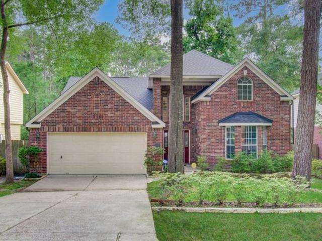 47 W Tallowberry Dr, The Woodlands, TX 77381