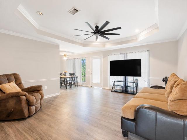47 Weston Circle