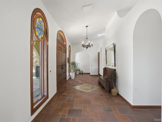 47 Willow Drive