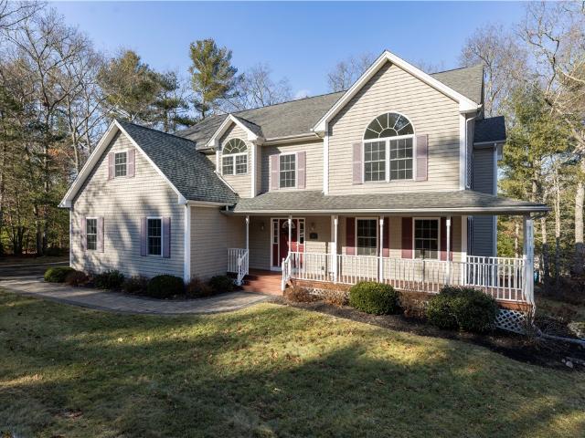 47 Wooded Grove Circle