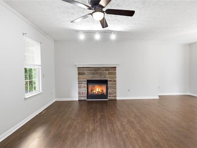 47 Alton Way