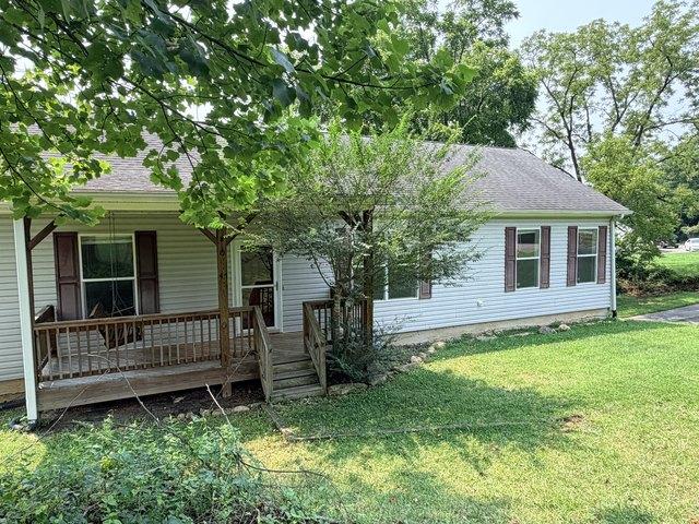 47 Banks Town Rd, Weaverville, NC 28787