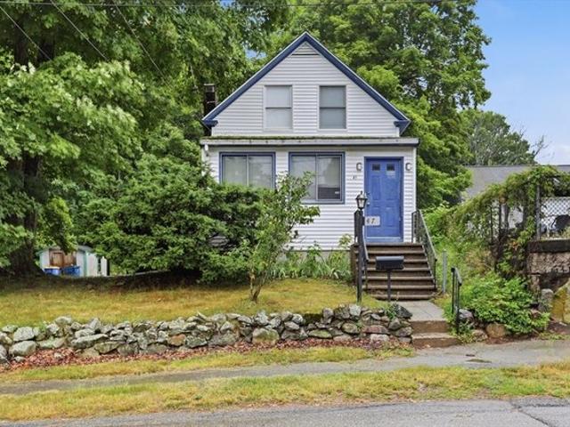 47 Belcher St, Randolph, MA 02368