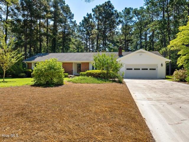 47 Birdie Dr, Whispering Pines, NC 28327