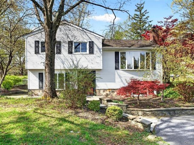 47 Burrow Rd, Highland Mills, NY 10930
