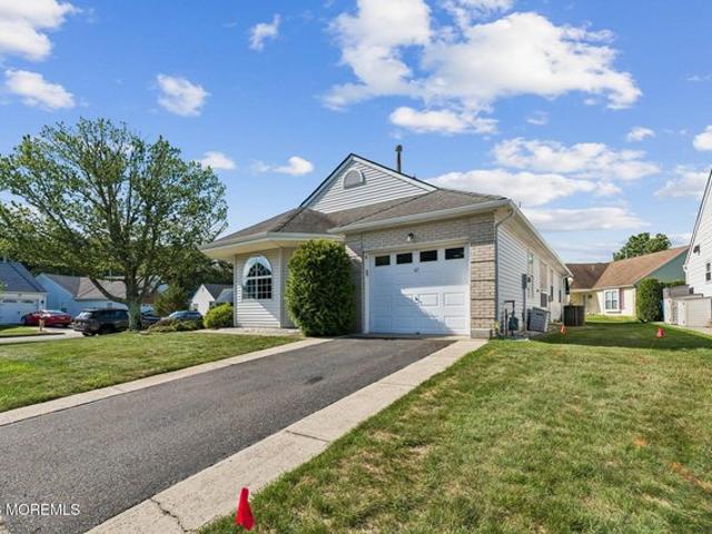 47 Carmacks Way, Toms River, NJ 08757