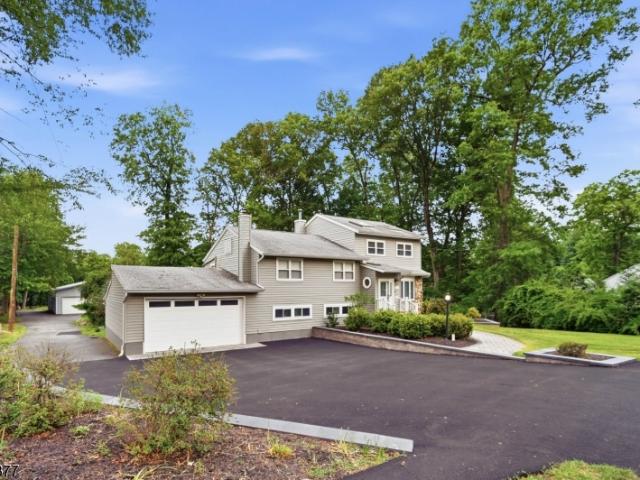 47 Crossbrook Rd