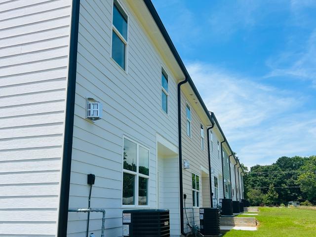 47 Crest Drive 8