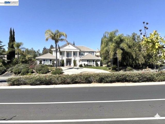 47 E Country Club Dr, Brentwood, CA 94513