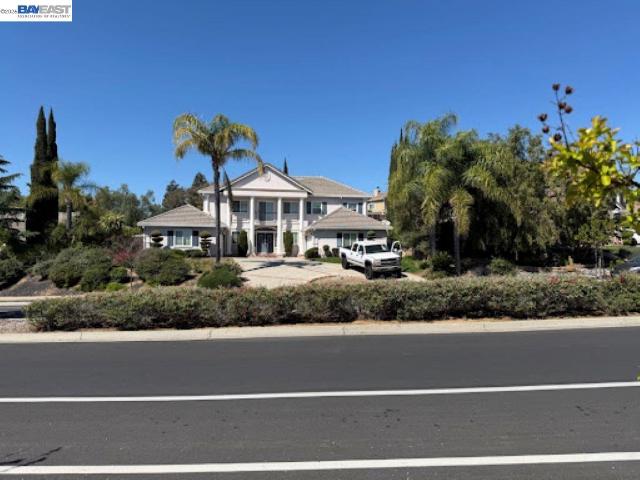 47 E Country Club Dr, Brentwood, CA 94513 | MLS #41130 | Compass