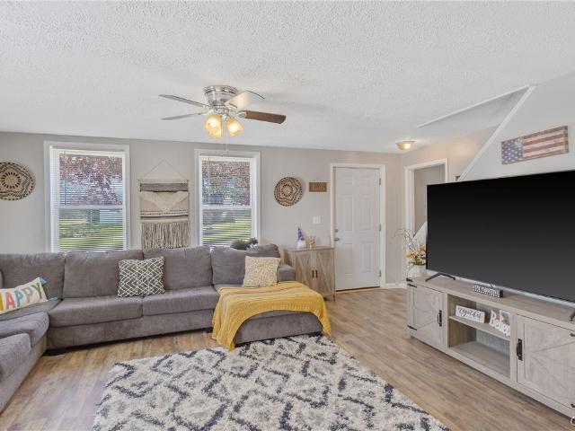 47 E 5th Street