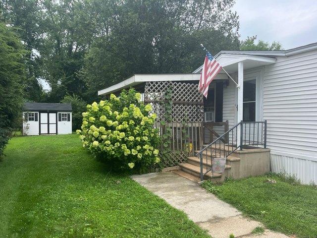 47 Elm St, East Windsor, CT 06088