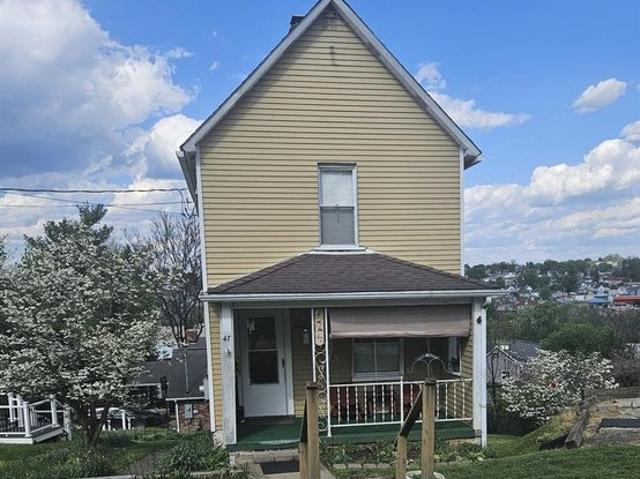47 Elizabeth St, Washington, PA 15301