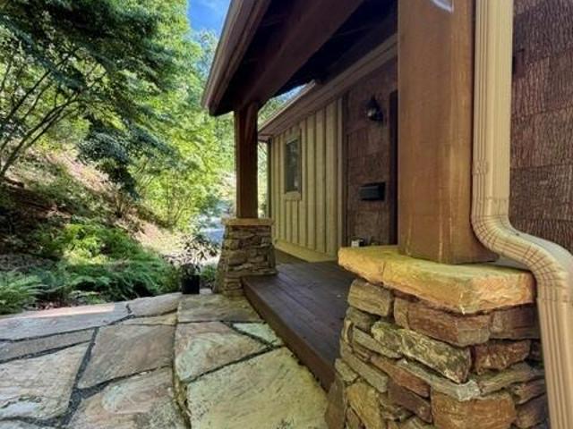 47 Falls Crossing Road