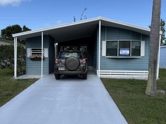 47 Flores Del Norte, Fort Pierce, FL 34951