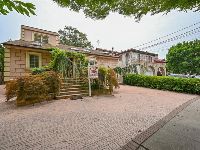 47 Gaylord Drive North