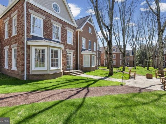 47 Governors Ln, Princeton, NJ 08540