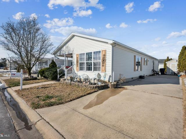 47 Gregory Dr, Williamstown, NJ 08094 | MLS #NJGL2068 | Compass