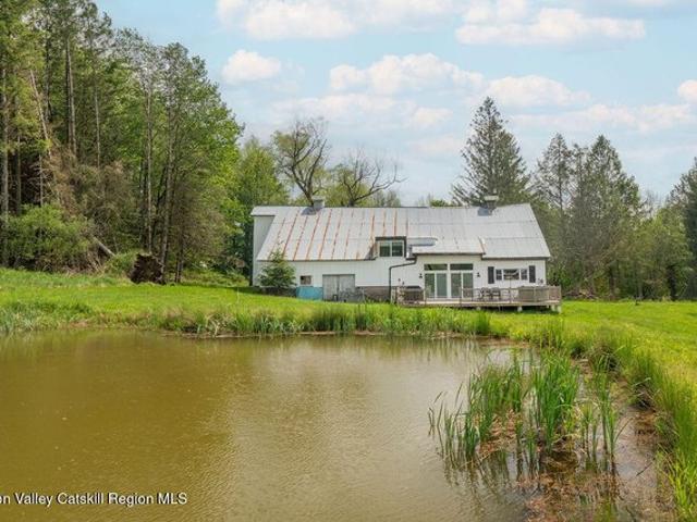 47 Hemmer Rd, Jeffersonville, NY 12748